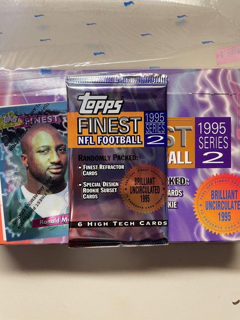 1995 Finest Football series 2 pack - Ripping Vintage Packs